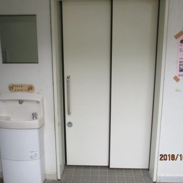 わんぱく天国 1階だれでもトイレ（トイレ） | MEQQE（めっけ）