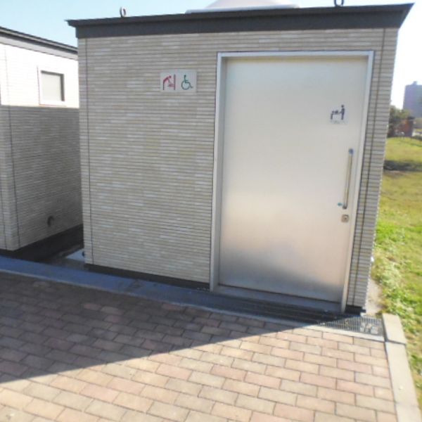 小岩緑地手洗所（小岩菖蒲園）（トイレ） | MEQQE（めっけ）