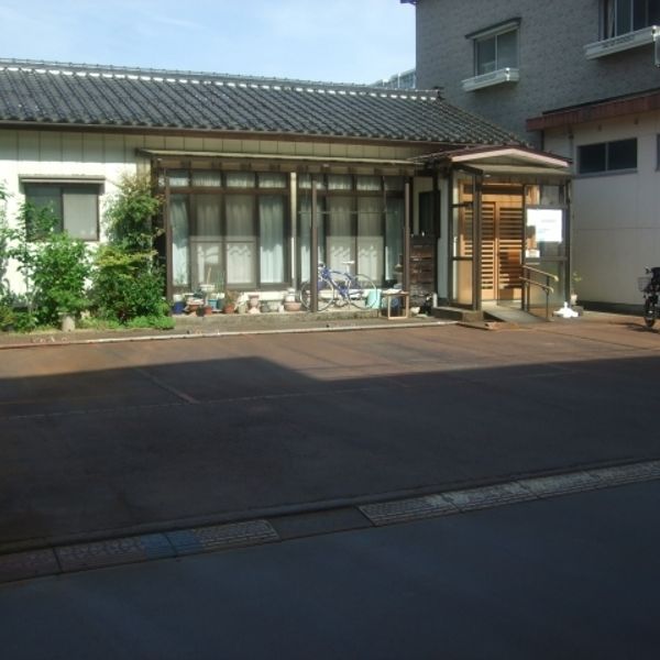 【軒先パーキング】 袋3駐車場（駐車場） | MEQQE（めっけ）