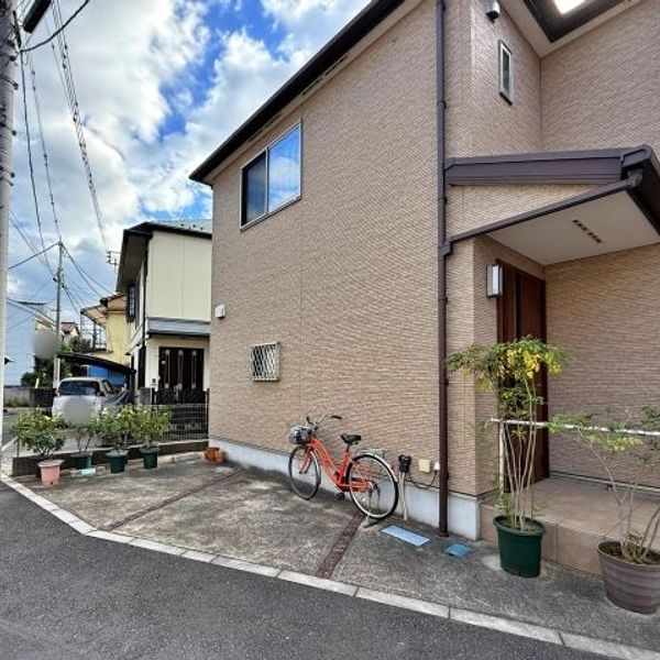 【akippa】 [c1a06]宝町1丁目11 個宅アキッパ駐車場（駐車場） | MEQQE（めっけ）